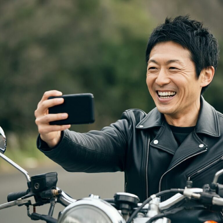 カエディア バイク用スマホホルダーの使い勝手が抜群！簡単脱着で行動範囲を広げよう | JUMBLE NOTE